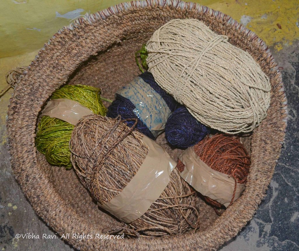 Strings fashioned from banana fiber - PixelVoyages
